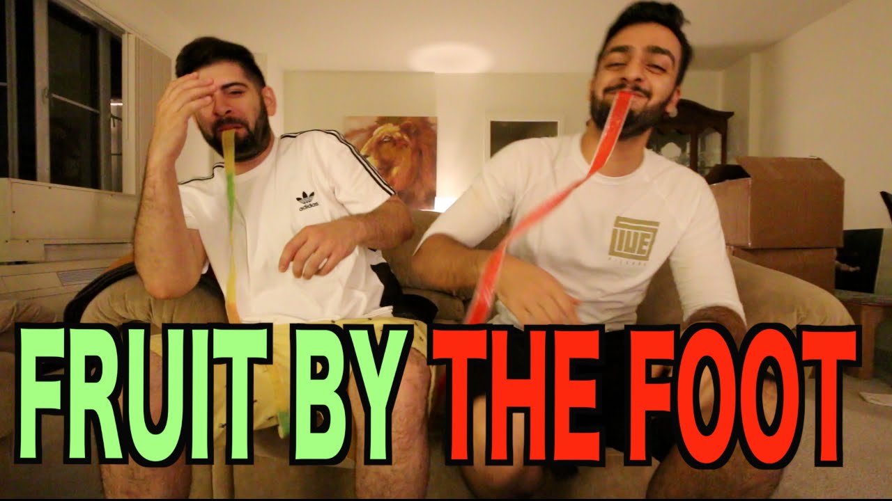HILARIOUS FRUIT BY THE FOOT CHALLENGE - YouTube