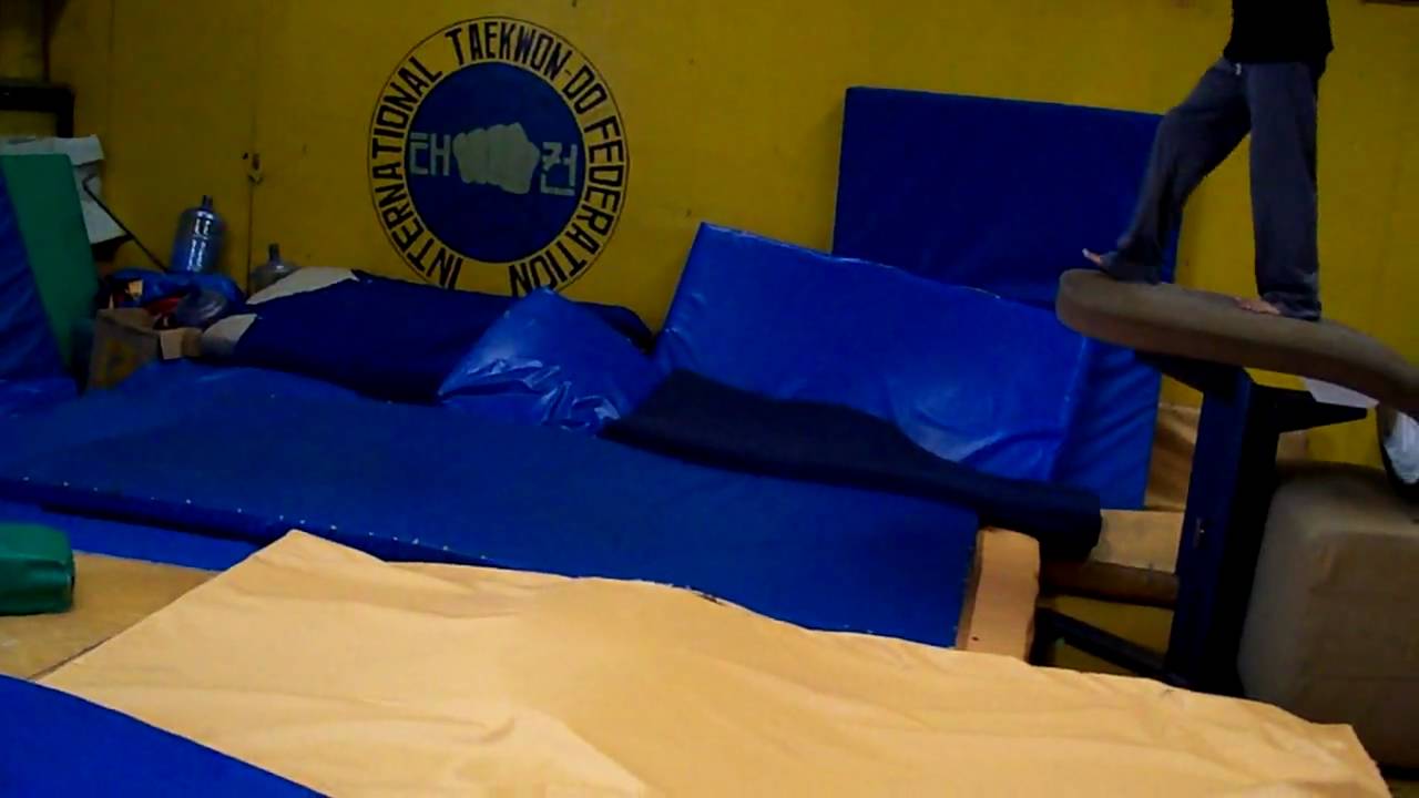 Pike Front Flip - YouTube