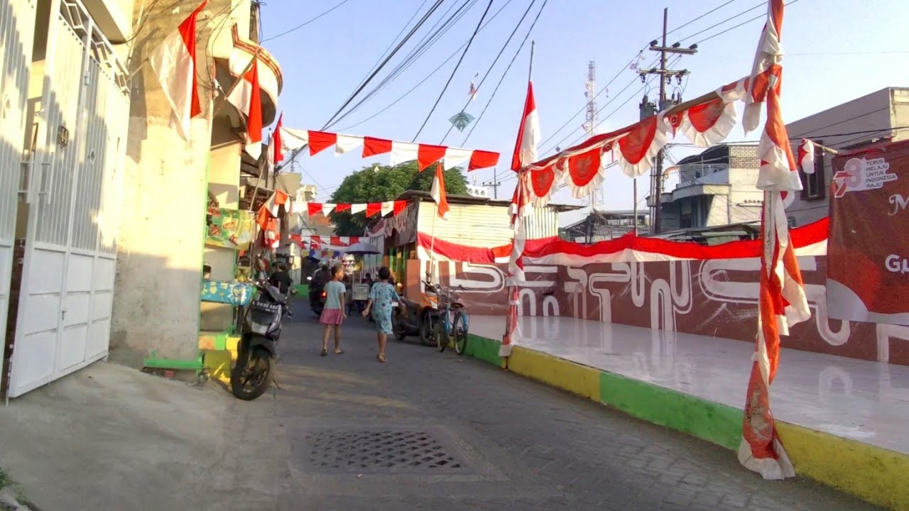 Let's walk in Surabaya [Gubeng Airlangga - Gubeng Klingsingan] - YouTube