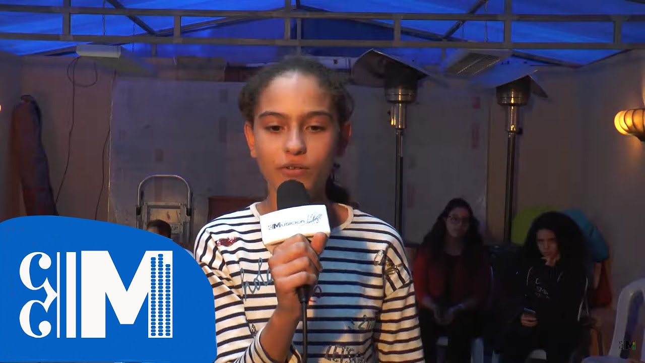 Interview avec FERIEL BEN AZOUZ la candidate du grand concours de chant ...