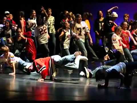 OĞLUM BAK GİT TÜRKÇE RAP MODELİ