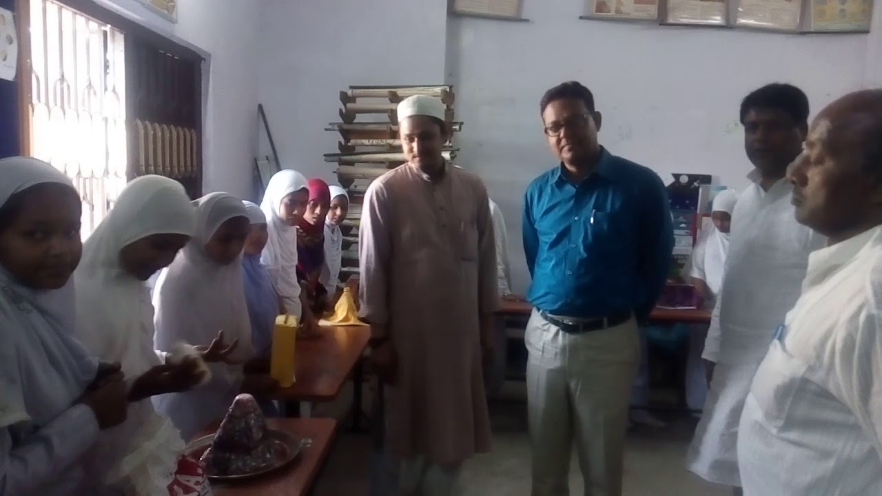 VOLCANO MODEL by class VIII students,Rahmania HS School, - YouTube