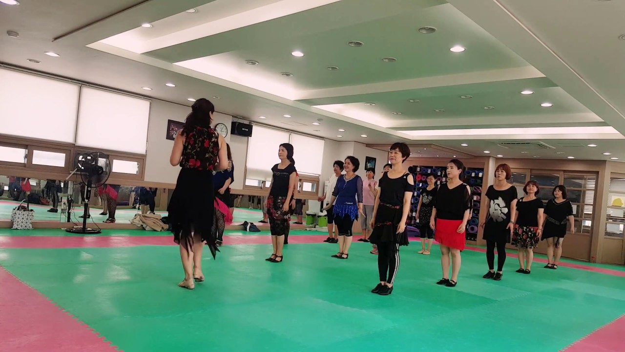 Silly Love Line Dance - YouTube