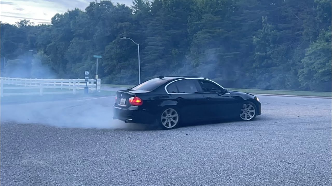 Drifting BMW 335i Turbo!! #drift #donuts - YouTube
