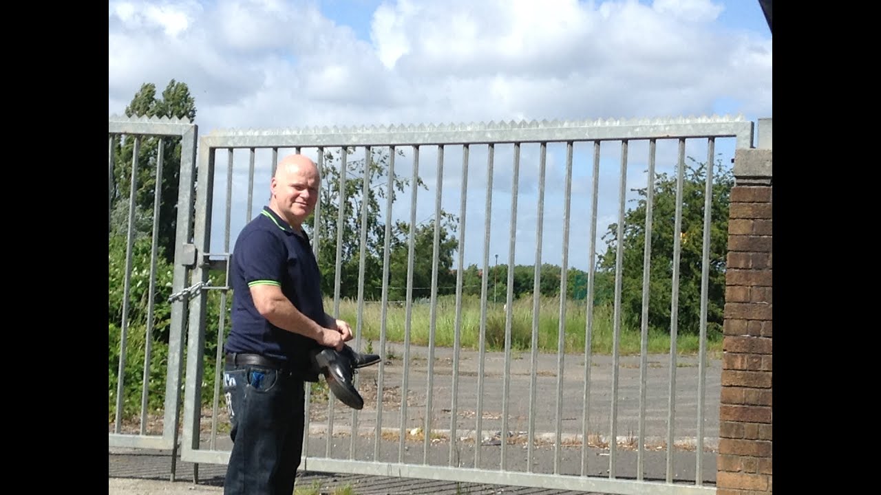 HARTCLIFFE SCHOOL GATES UPDATED 2023 - YouTube