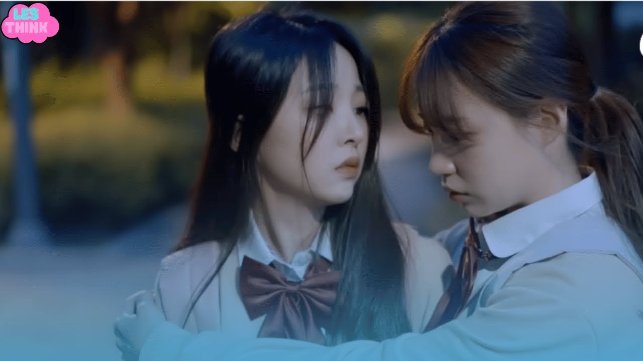 When I Kiss My Friend – Lesbian Kissing Love Story - YouTube