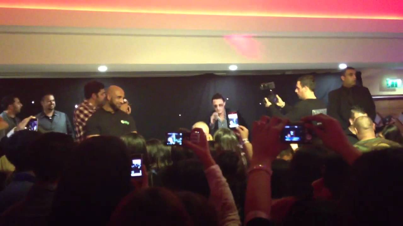 Nafees singer Bari Sohni - YouTube