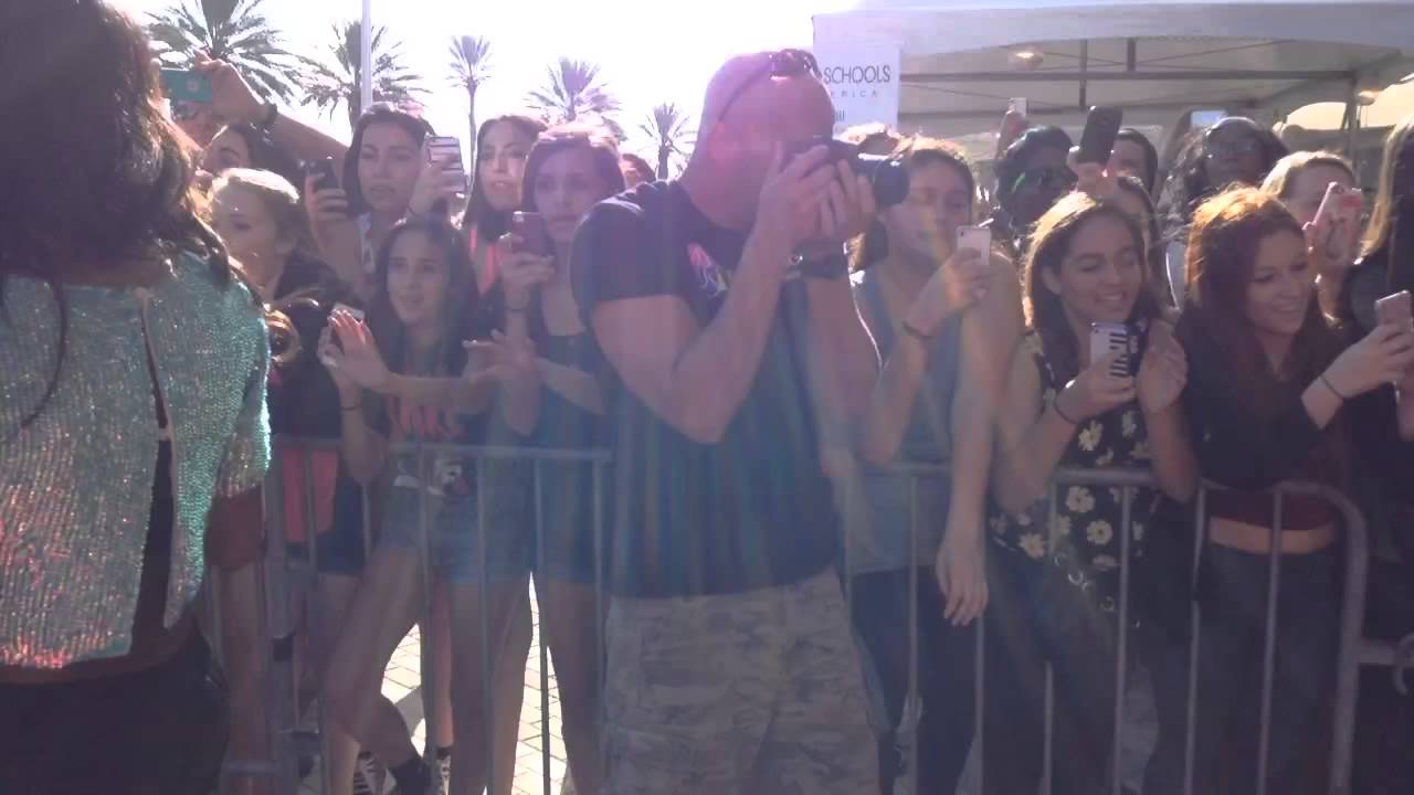 Fifth Harmony walking past me #2 @ Y100 Jingle Ball - YouTube