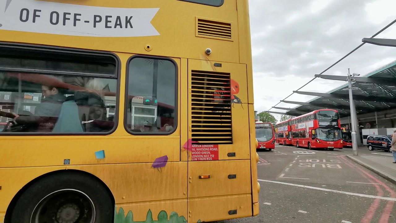 Wright Gemini 2 And A Wright Gemini 3 With the Same Adverts - YouTube