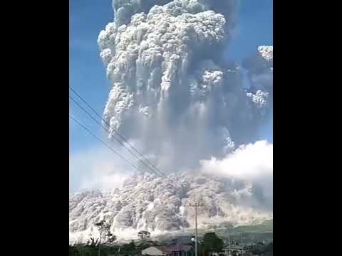 Volcanic Eruption - NEVER SEEN BEFORE!! Raw Footage - YouTube