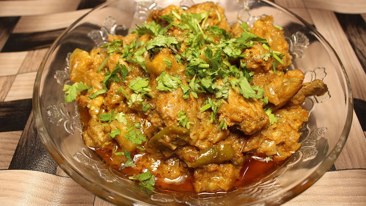 Chicken Curry | Chicken with Sabzi | Daily Routine Recipe | Queen's ...