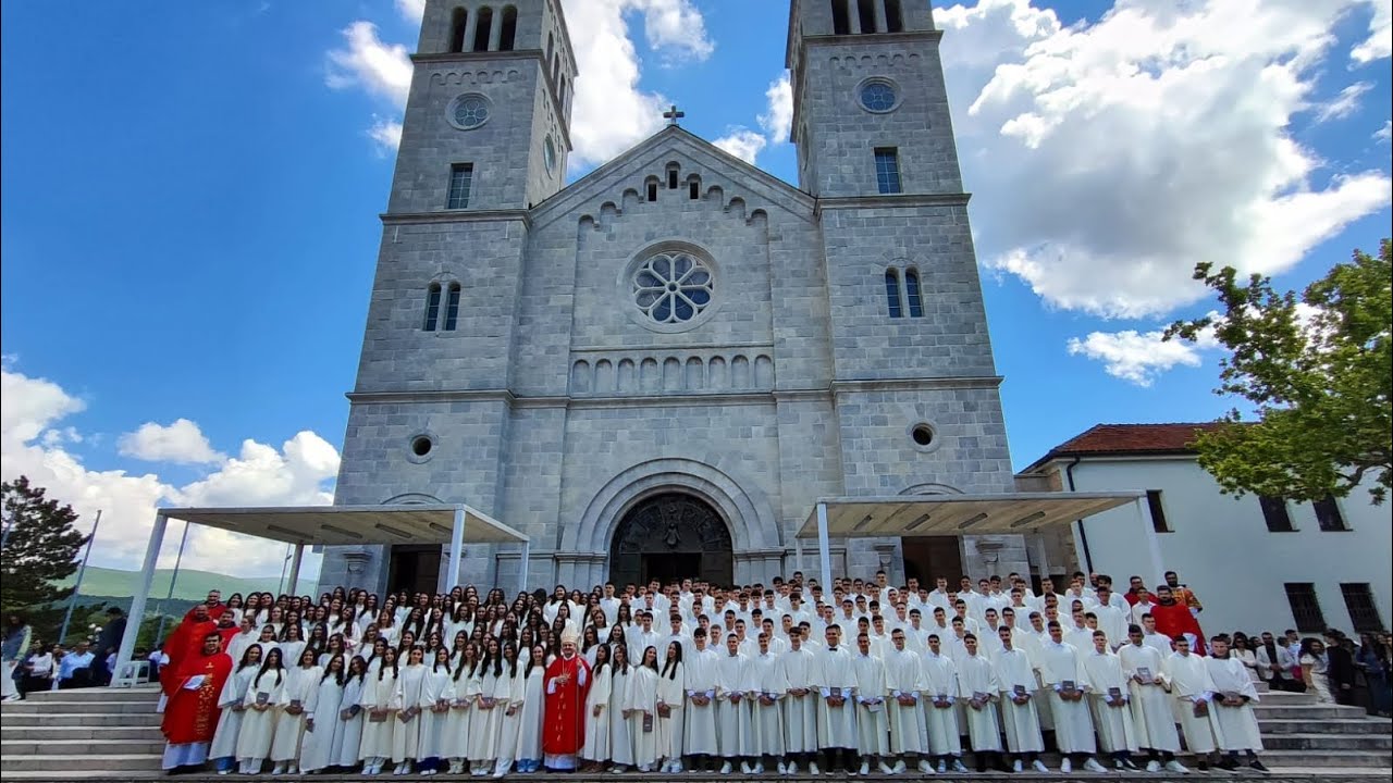 Sveta krizma Široki Brijeg 2024. - YouTube