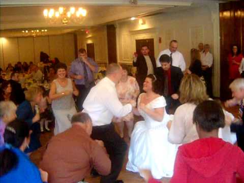 Wedding Chicken dance - YouTube