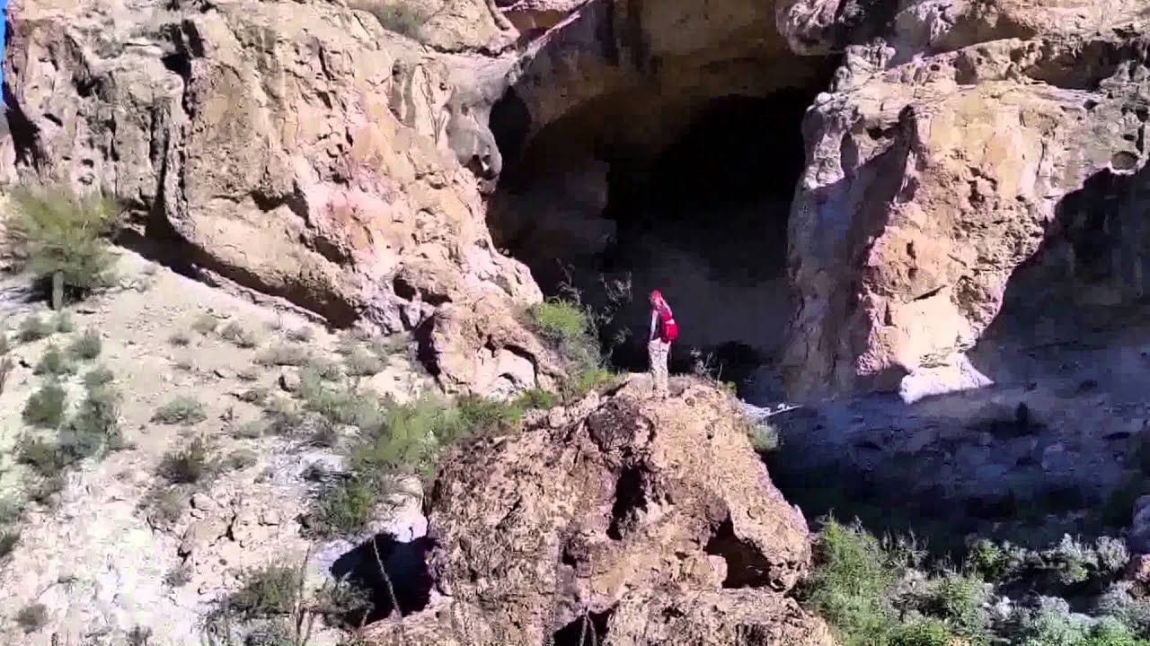 Hells Half Acre Hike. Wikieup, Az - YouTube