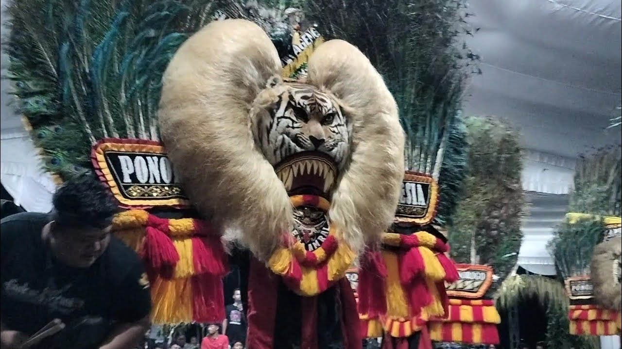 BARONGAN REOG PONOROGO TERBESAR GEGERKAN KECAMATAN SUKOREJO - YouTube