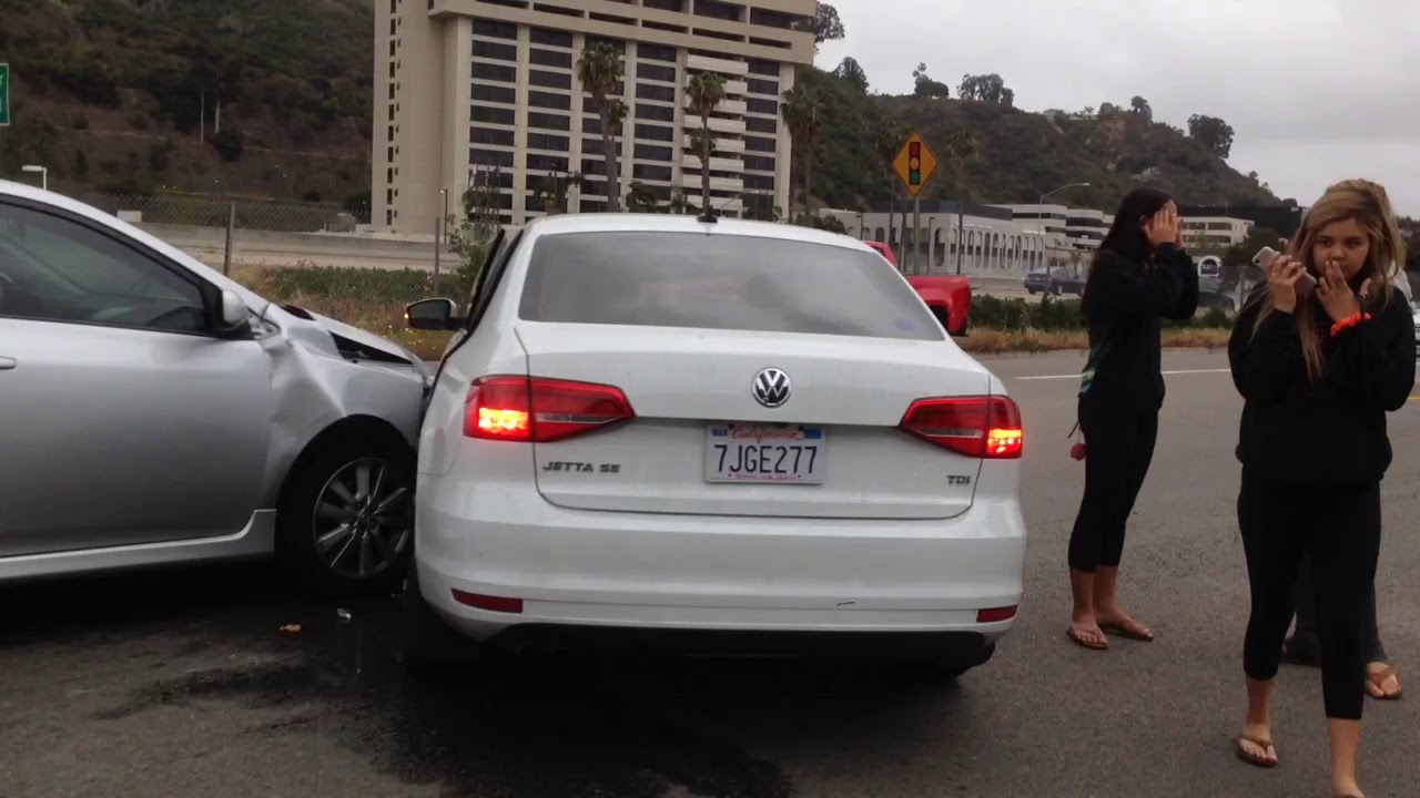Car Crash Target T Bone - NEWS - YouTube