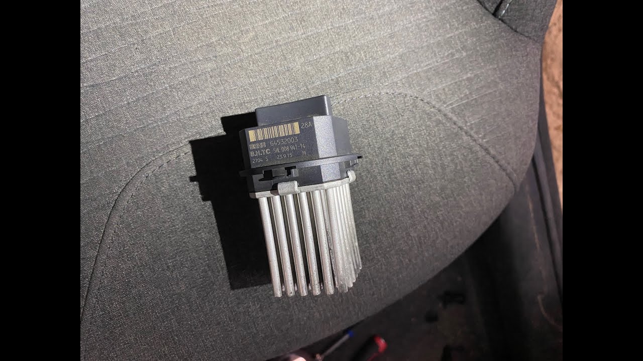 How To Replace Heater Fan Control Module Resistor Citroen C3 II (2009 ...