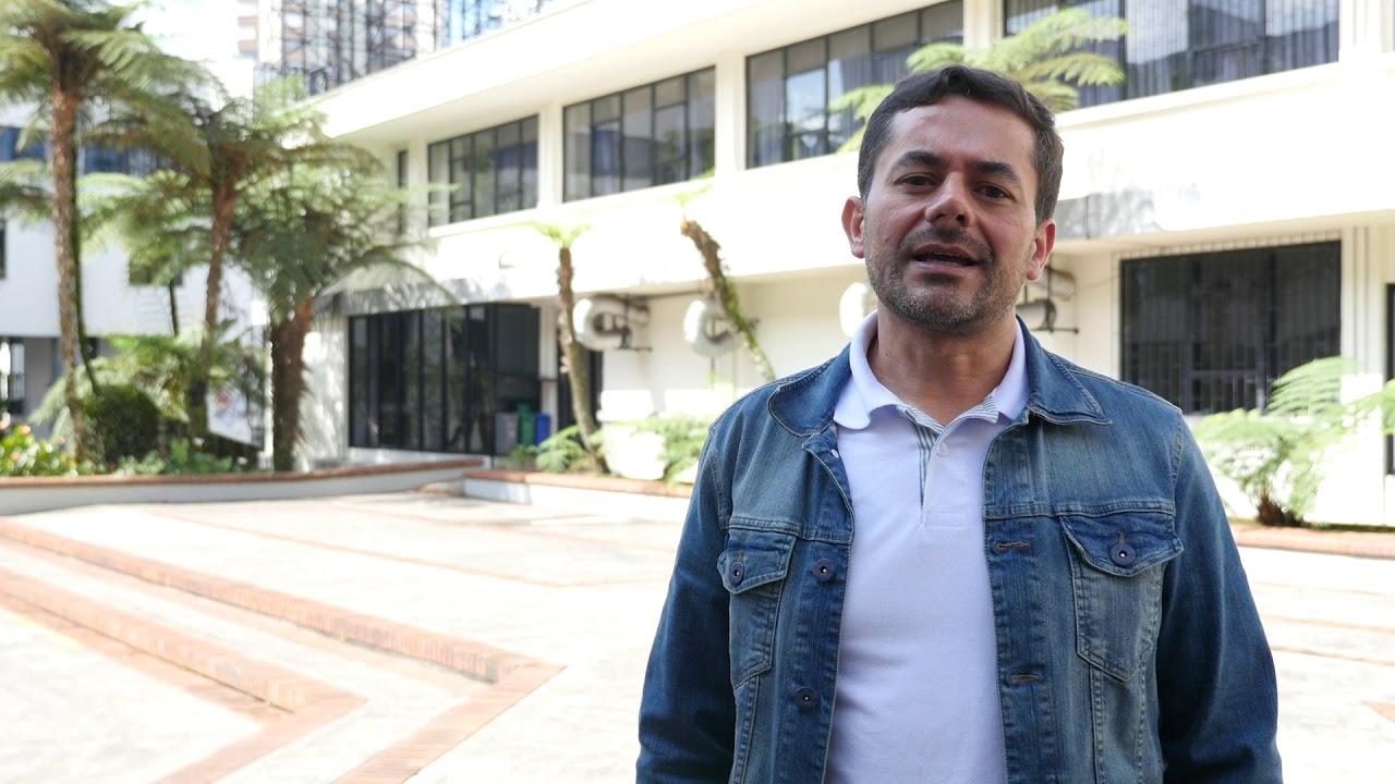 José Helio López - Maestría en Humanidades y Teología - YouTube