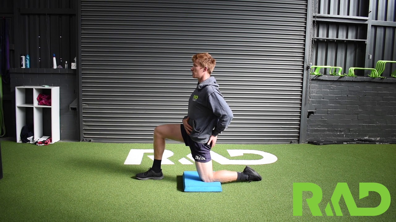 1/2 Kneeling Hip Flexor Stretch - YouTube