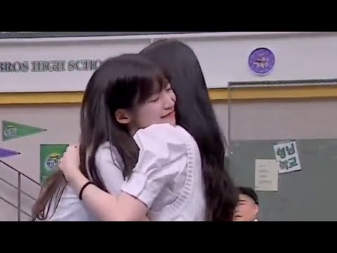 oh my girl arin and seunghee crying - YouTube