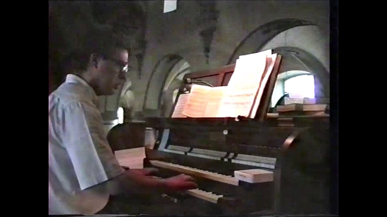 Ruiselede 1992 - Luc Veys was 42 jaar koster-organist van 1976-2018 ...
