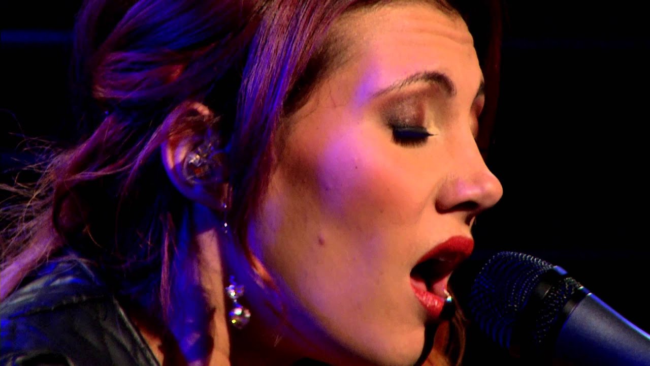 Charlize Berg - Hello Hello - YouTube