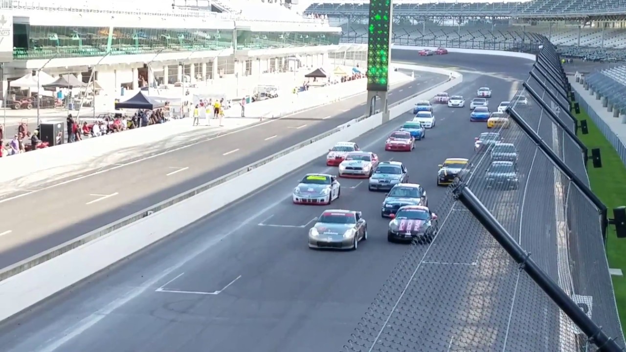 2017 SCCA Runoffs Touring 3 (T3) Race Start - YouTube