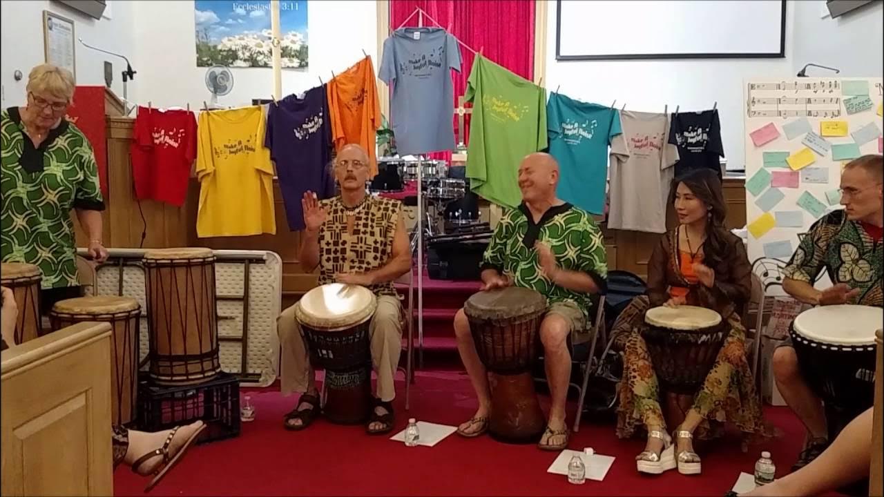 "Kuku" (Song of the Fisherman) - Drums of West Africa - YouTube