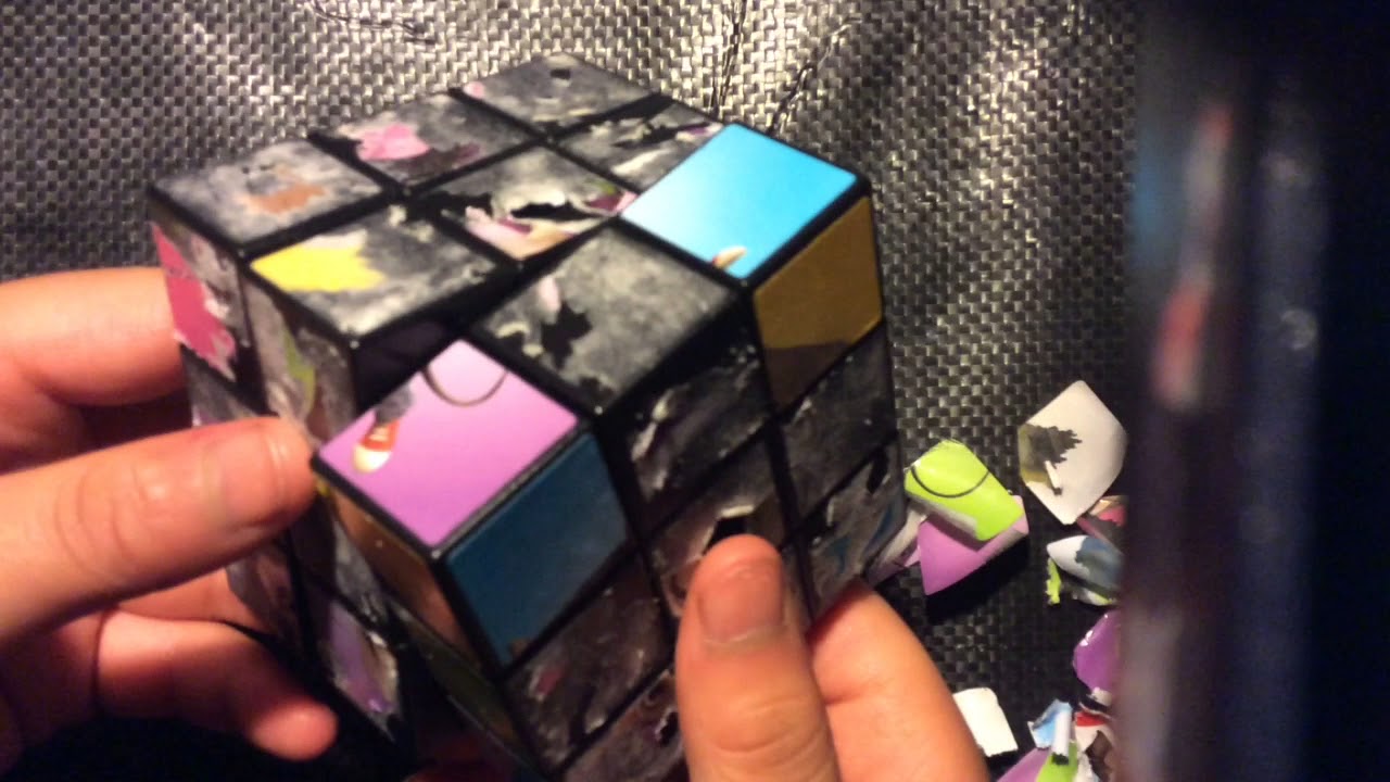 Chuck E Cheese Cubes! - YouTube