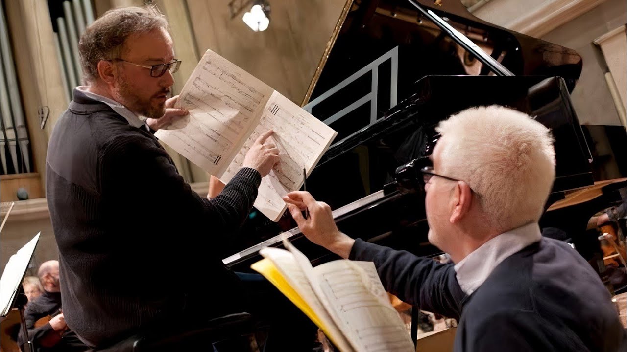 Gerald Barry: Piano Concerto (2012) - YouTube