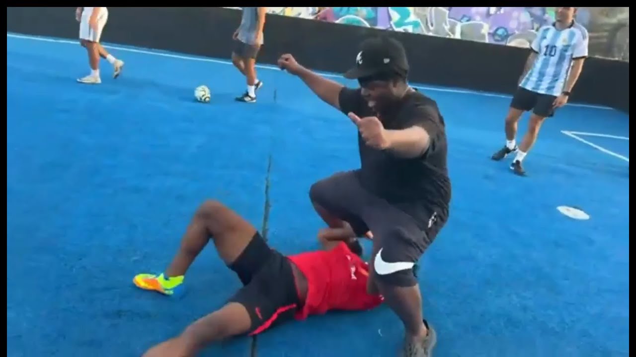 Fan Dances On Speed...* Almost Fights* - YouTube