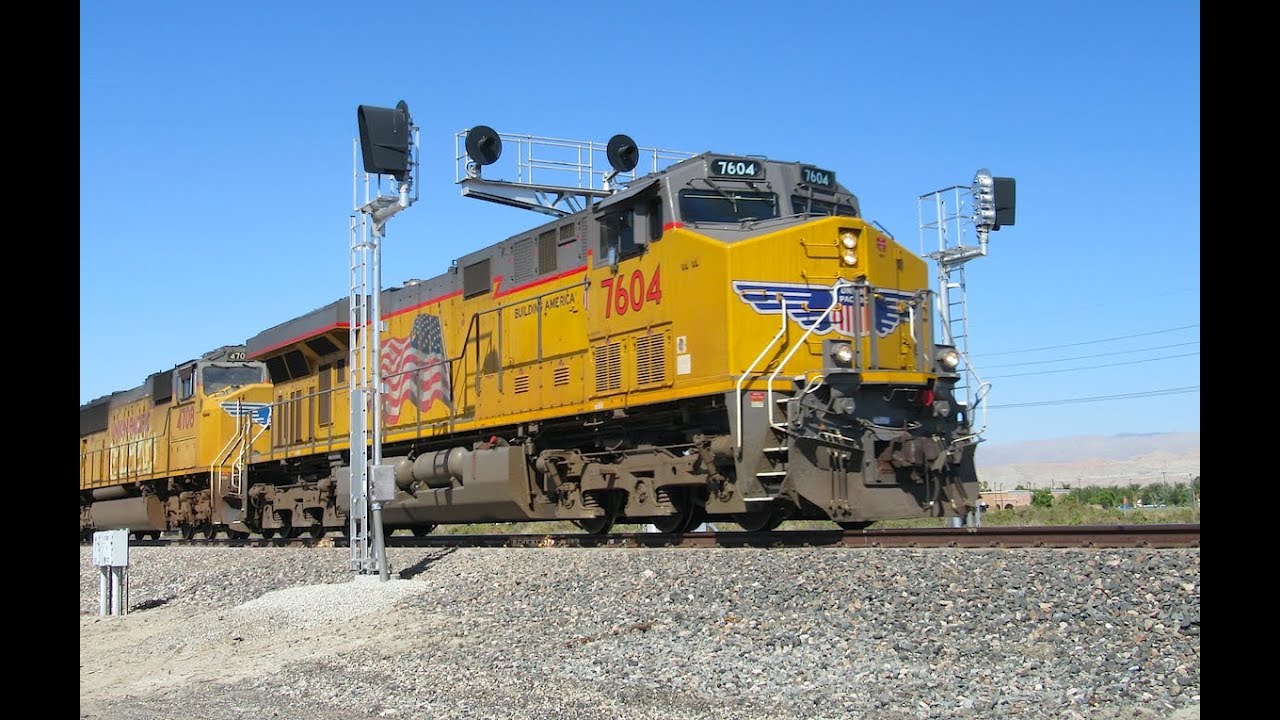 Railfanning Union Pacific's Sunset Route - Last Days of the Searchlight ...