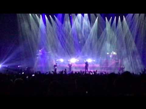 Bring Me The Horizon - Crucify Me (Live, The O2, London 2016)