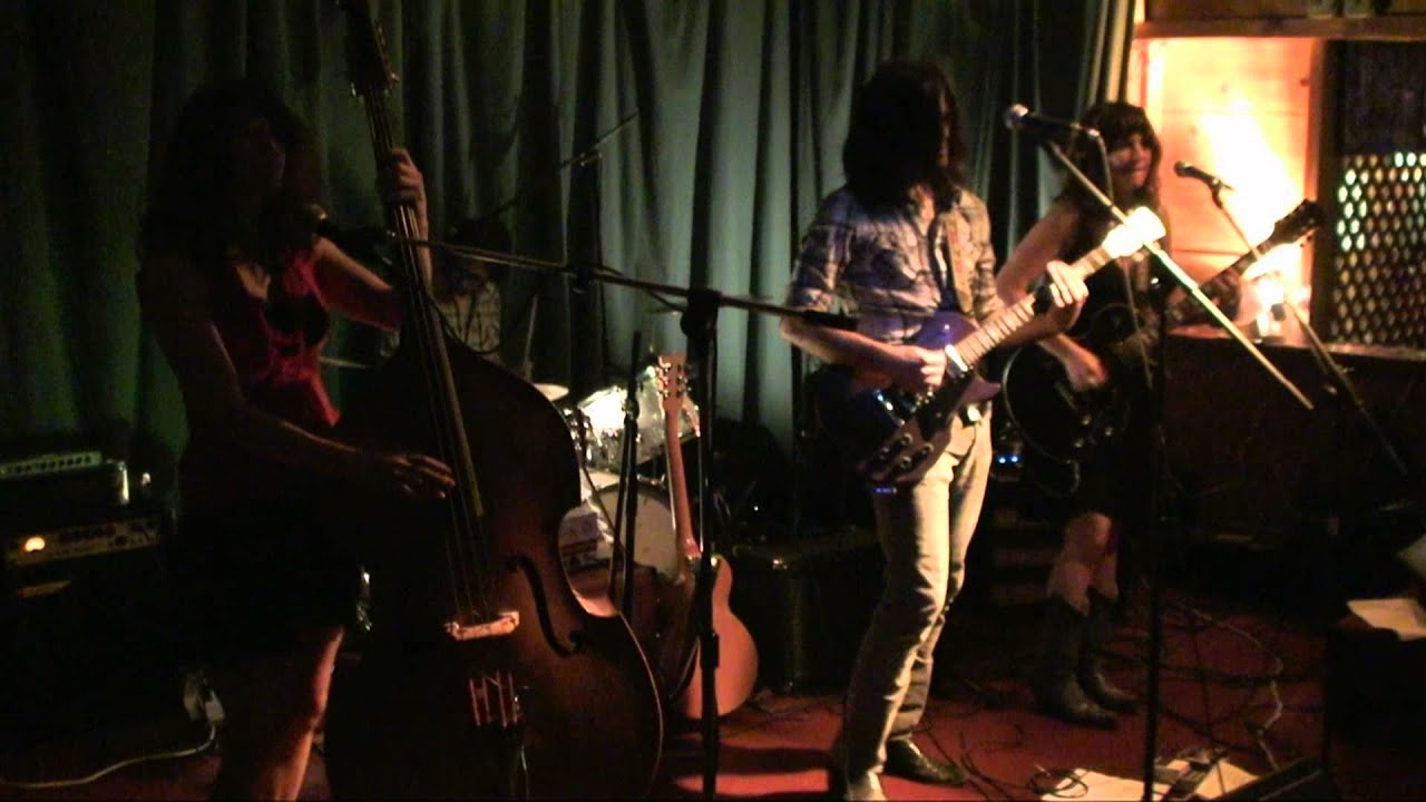 The LA based band NOCONA, performs My O My, Space Brain, Train Song ...