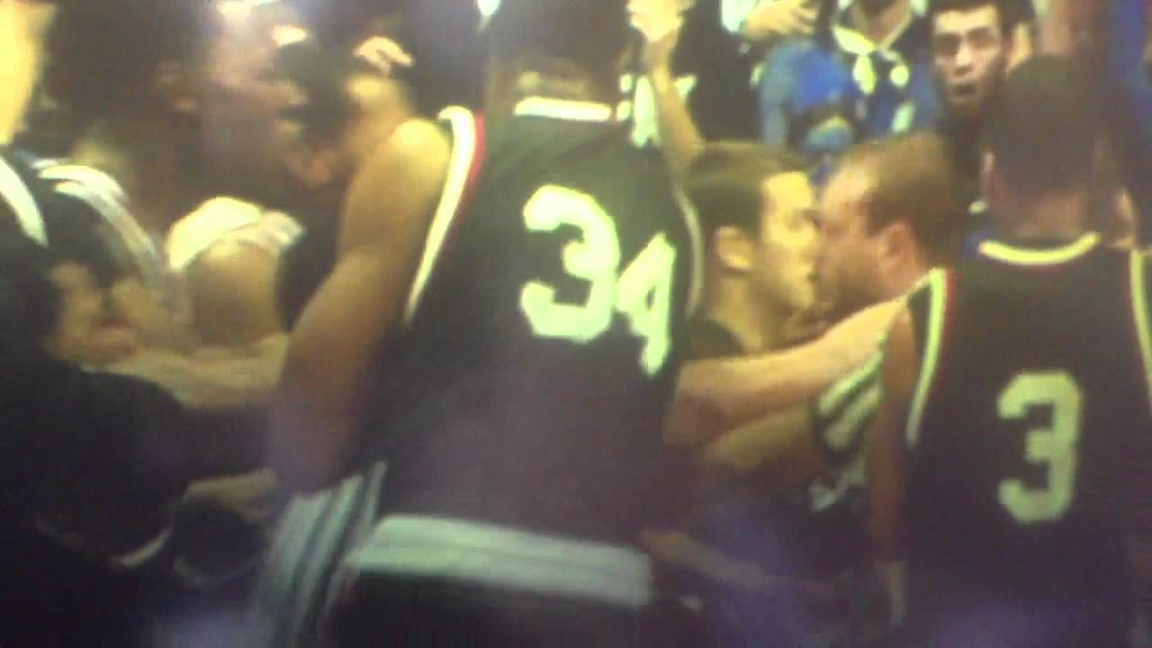 Cincinnati's Yancy Gates sucker punching Kenny Frease from - YouTube