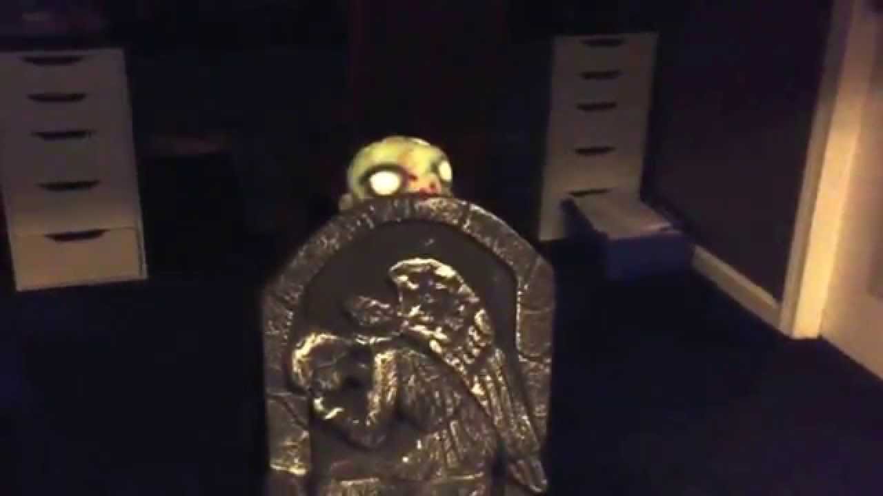 Spirit halloween/tekky toys pop up zombie - YouTube