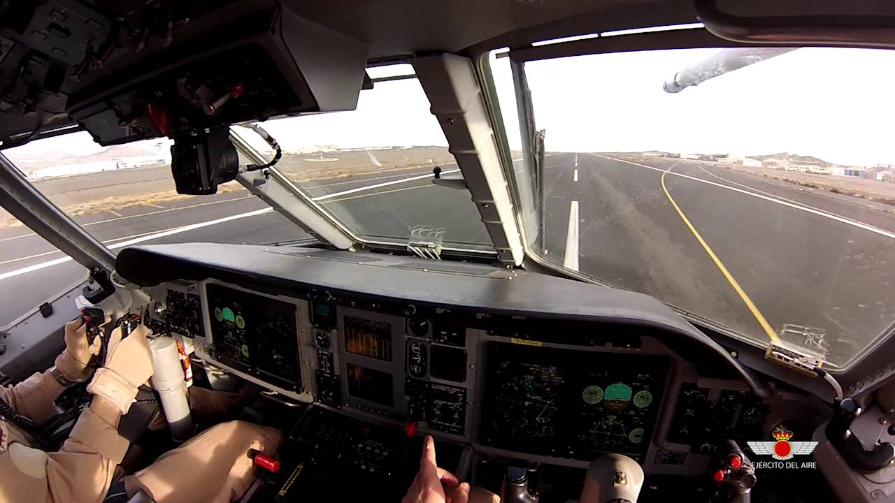 Vuela con el Aire: C-295 (T.21) del Ala 35 - YouTube