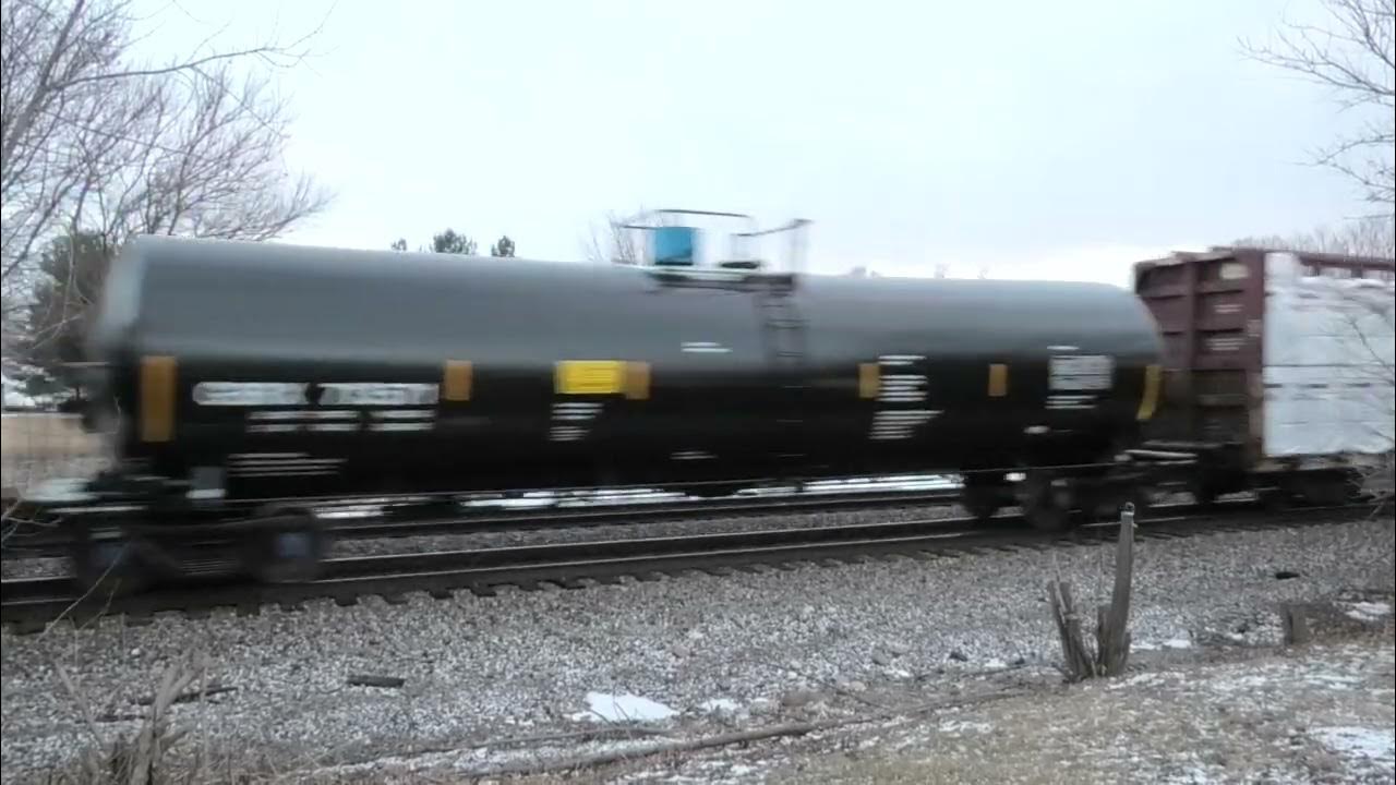 BNSF 6109 East in Wyanet, IL 2/13/22 - YouTube