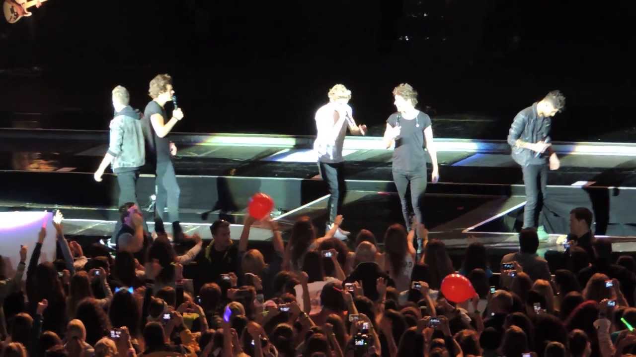 One Direction - Italy, Verona 19/05/2013 - Twitter questions - YouTube