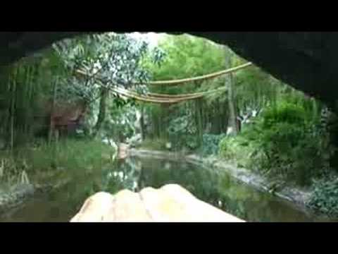 Tunga on ride (Gardaland) - YouTube