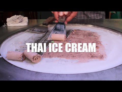 Thai Street Food :: Ice Cream Rolls