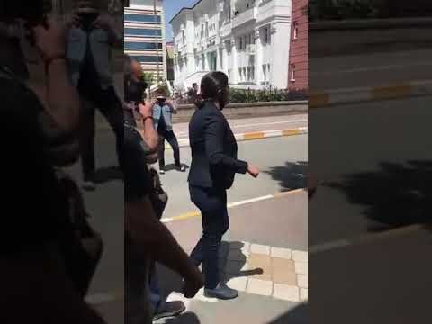 Iğdır Il emniyet müdürü Hüseyin Göllüce Hdp'li milletvekile ayar veriyor