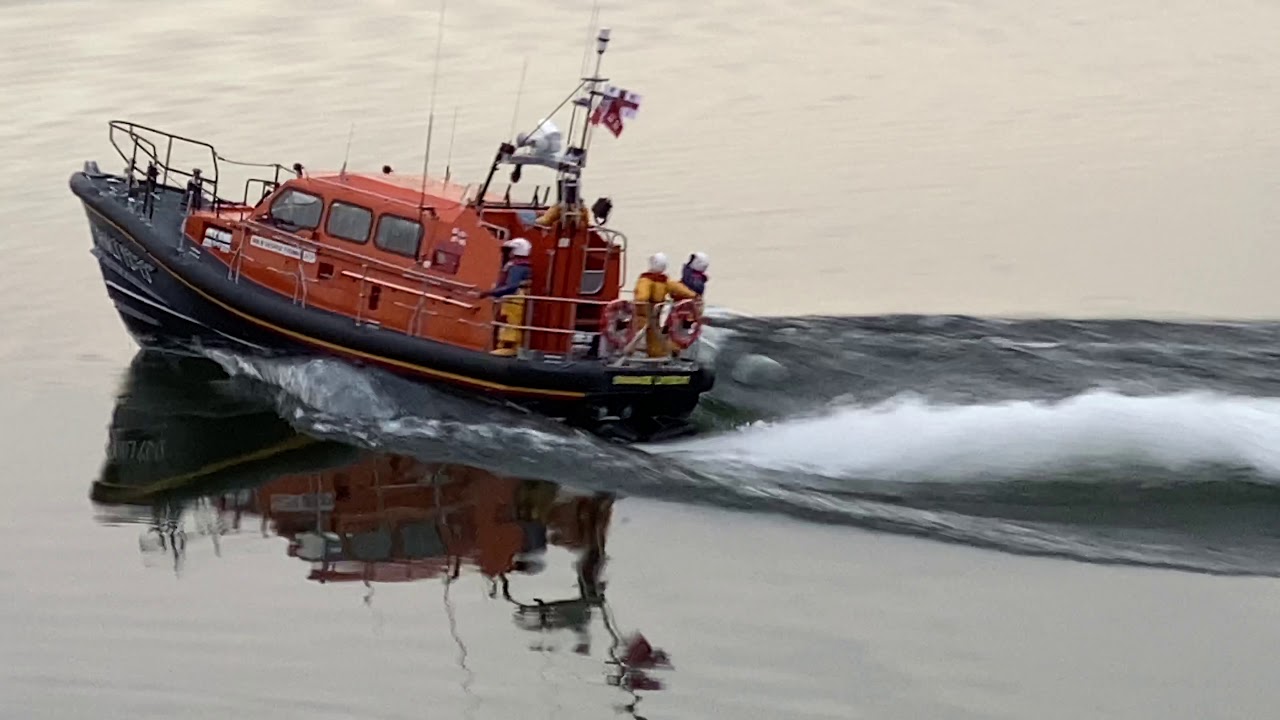 1/12 RC Shannon Class RNLI Lifeboat - YouTube