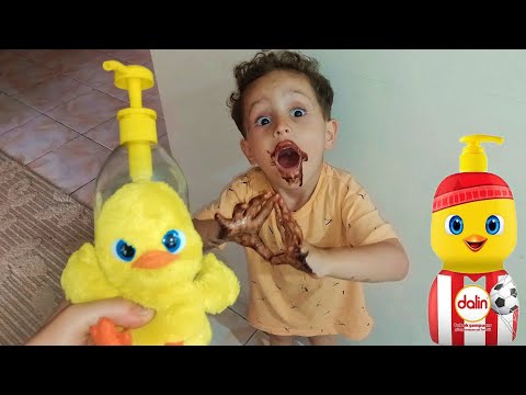 KUZEY BANYO YAPMAMAK İÇİN ANNESİNDEN SAKLANIYOR !! KUZEY ELİF !!