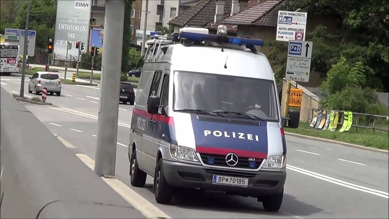 Unfallkommando Polizei Innsbruck - Police Van in Emergency in Innsbruck ...