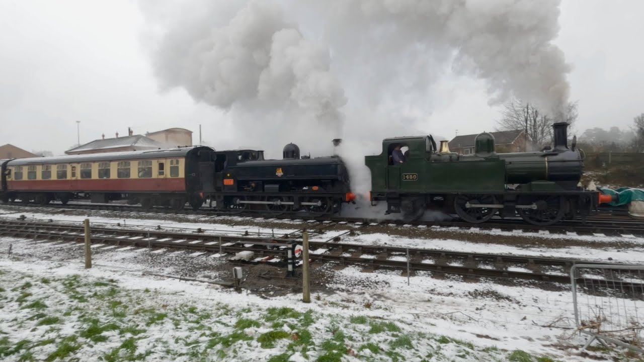 GWR Auto Tank And BR Pannier Tank Doubel Heading Through The Snow ...