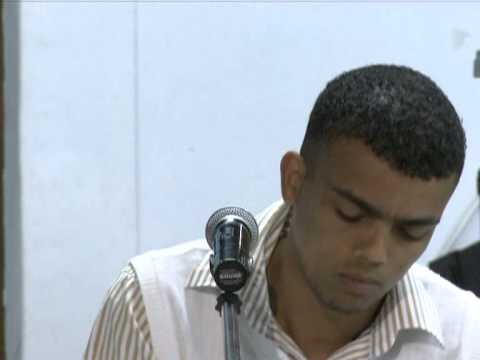 Praise Be to God (Christmas Song - For unto us a child is born) - Shaun Botha - YouTube