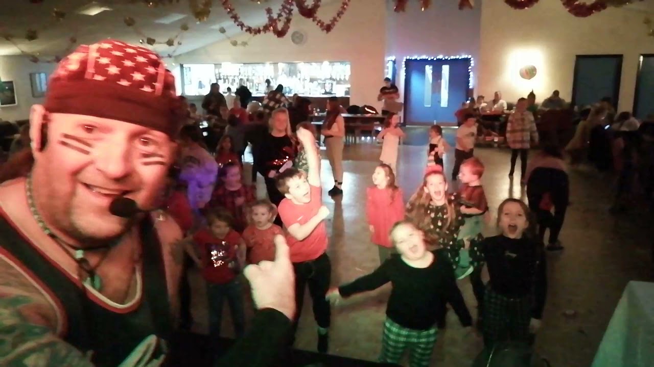 one little 2 little reindeers. croeserw social club - YouTube