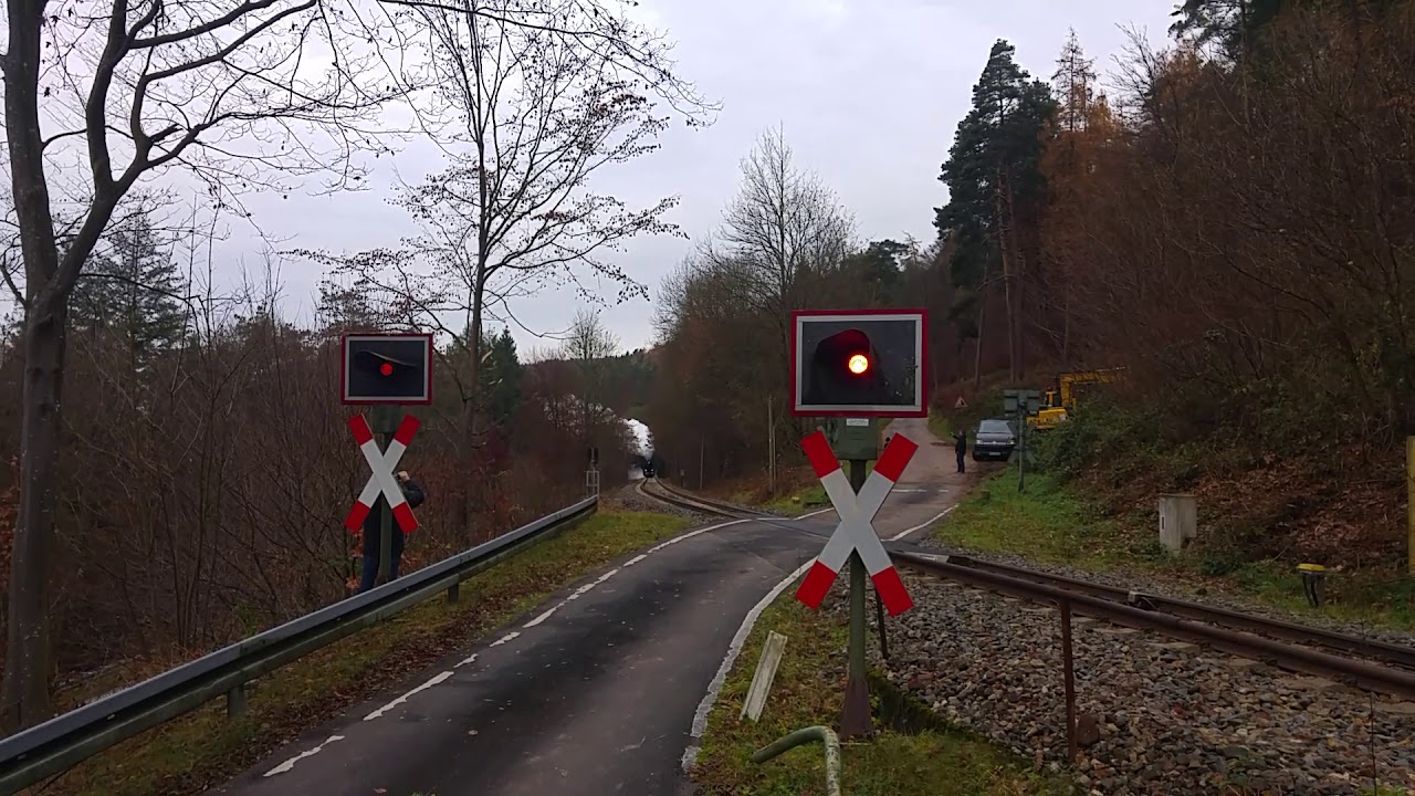 CFL Dampflok 5519 im Odenwald kurz vor Walldürn - YouTube
