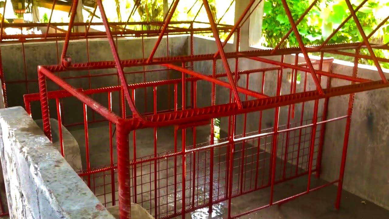 LOW COST Farrowing pen construction para sa aking mga inahin - YouTube